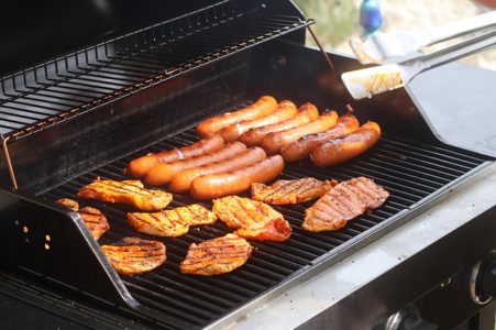 8 Types of Grills for your Backyard Cooking Area - Peak Yard